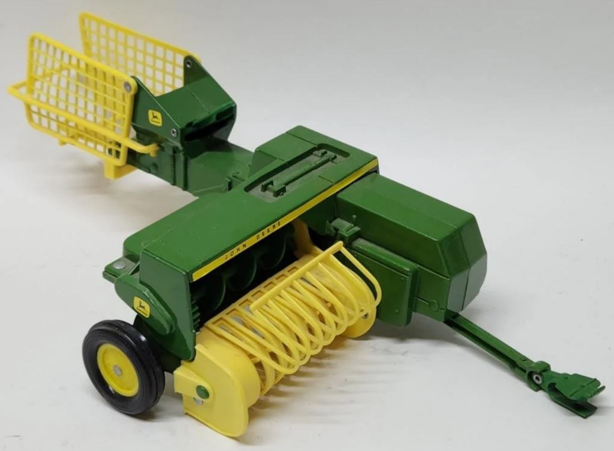 1/16 John Deere Square Baler Implement - Howelling Toys & Collectables ...